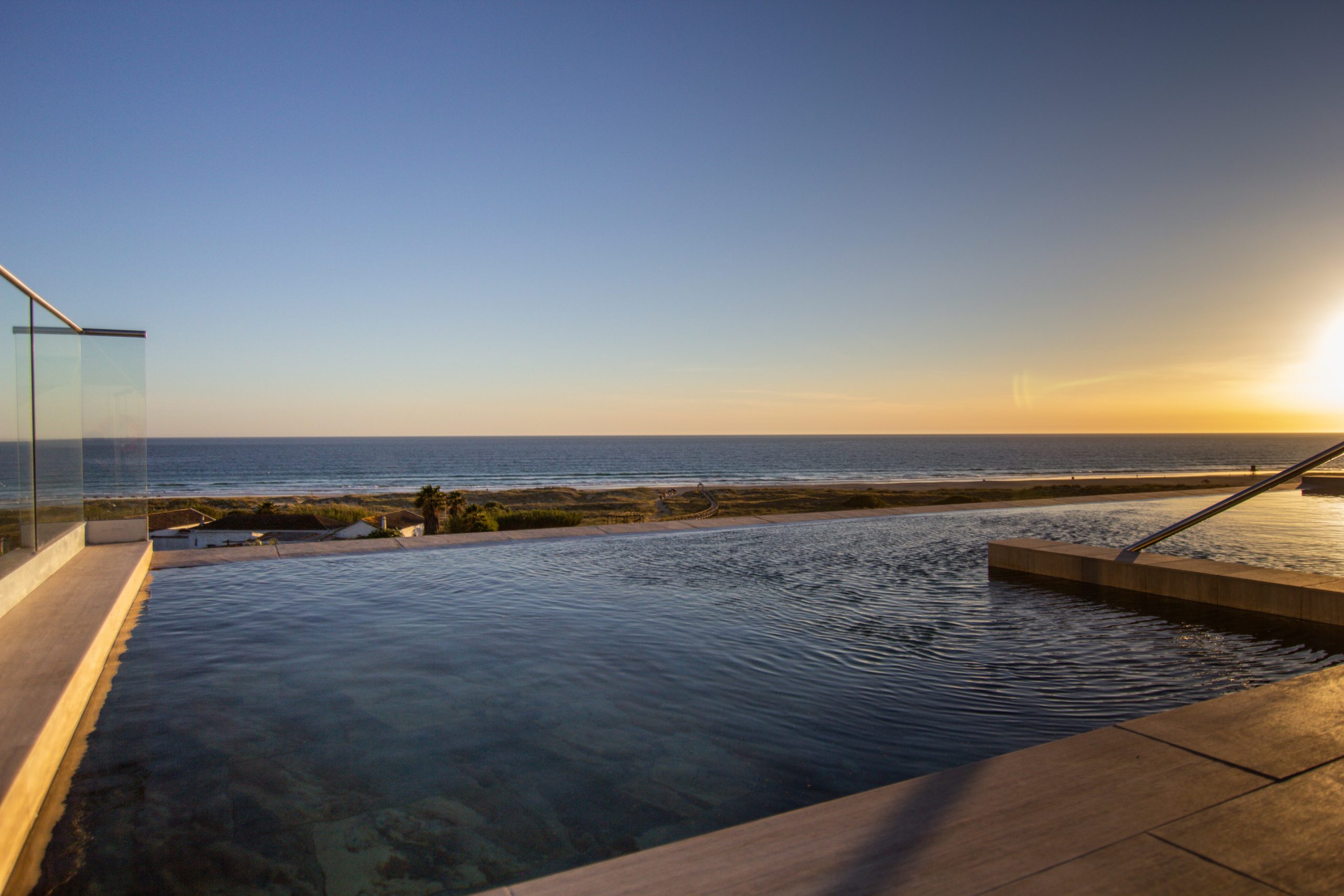Cinco hoteles con infinity pool en la costa de Andalucía
